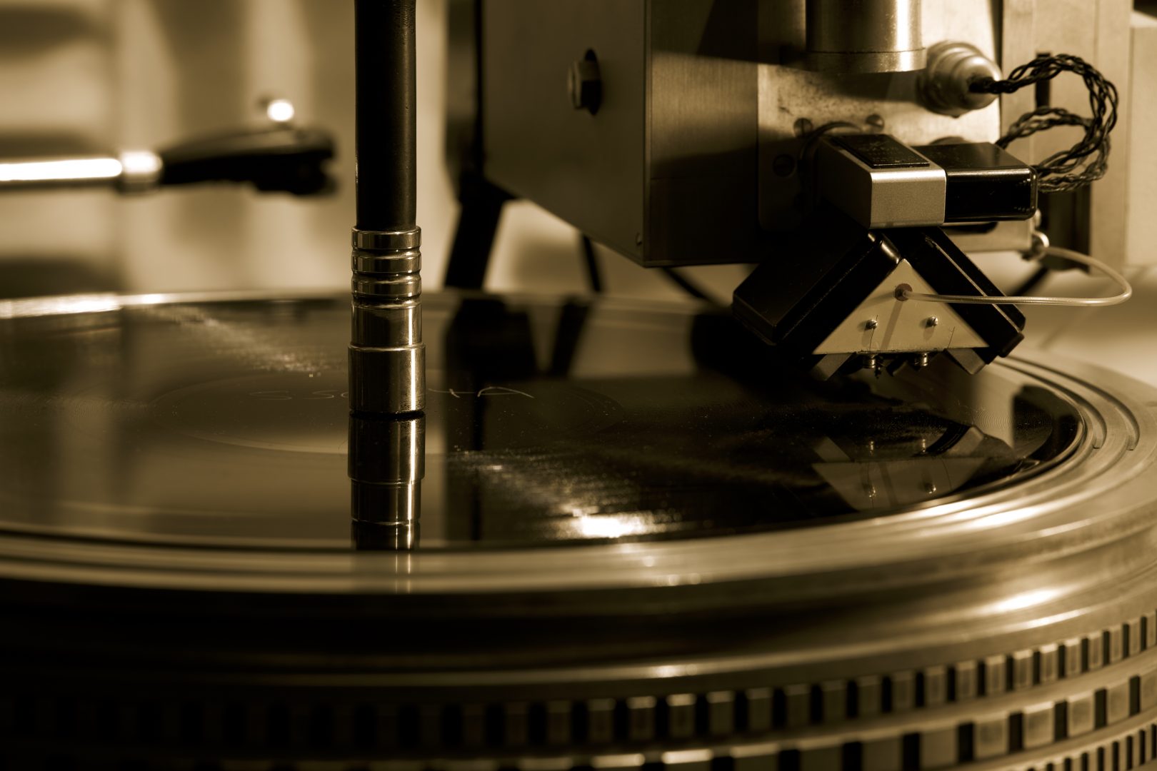 Vinyl Mastering and Disc Cutting - Loud Mastering - Professional Audio ...